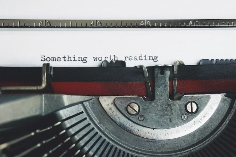 101+ Vivid Verbs That'll Spark Life Into Your Writing